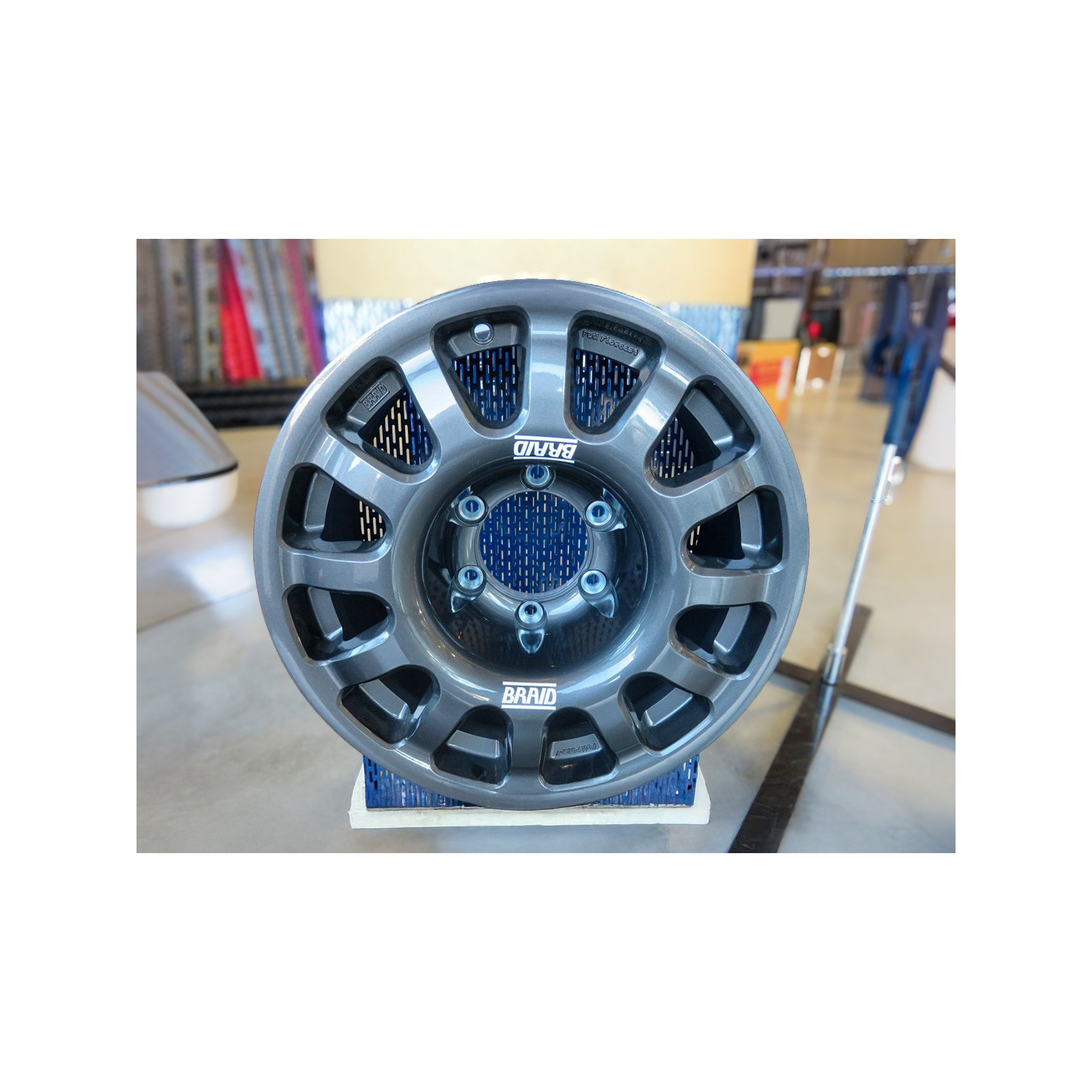 Jante aluminium BRAID FULLRACE Gun Metal 7x15 5x139 7 ET22